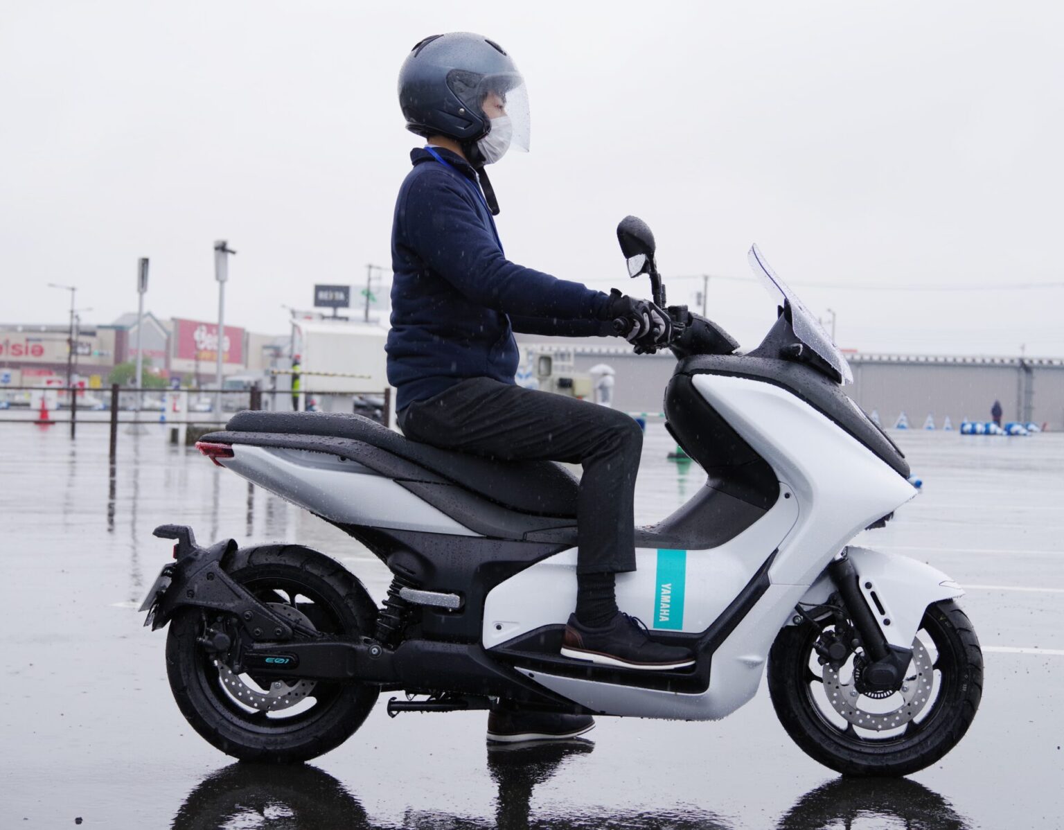 【試乗】ヤマハの電動バイク「E01」はNMAXの走りを超えた新時代の乗り物！ - Moto Connect(モトコネクト)