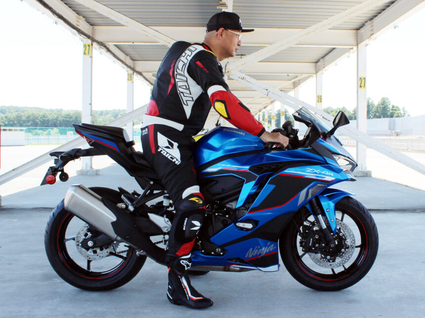 【Ninja ZX-4R SE/ZX-4RR】一般ライダー目線で試乗インプレッション！ - Moto Connect(モトコネクト)